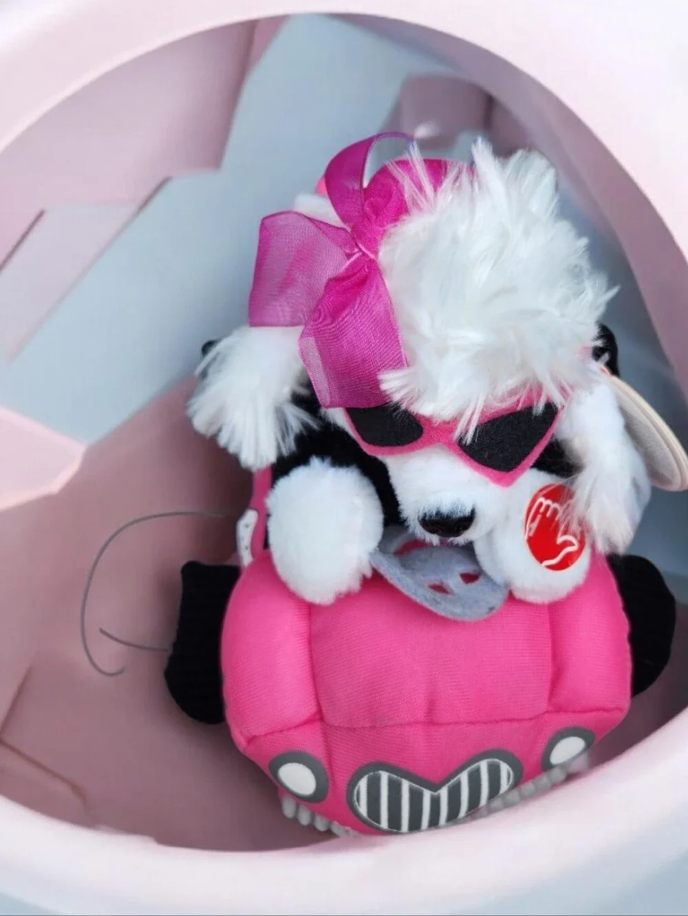 not sure | Other | Poodle In Pink Car Plays Song Scroll To End 2 See ...